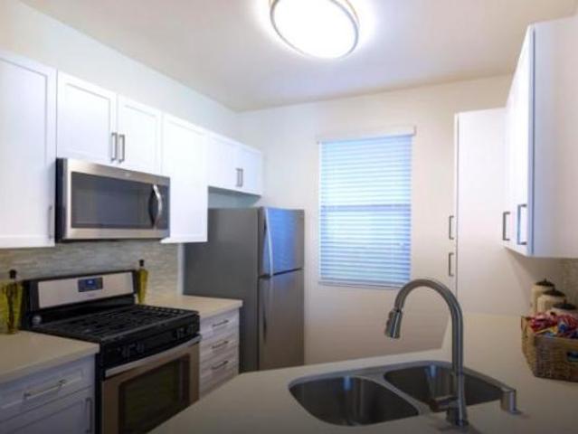 1 Br, 1 bath, Apartment 5000 Capobella