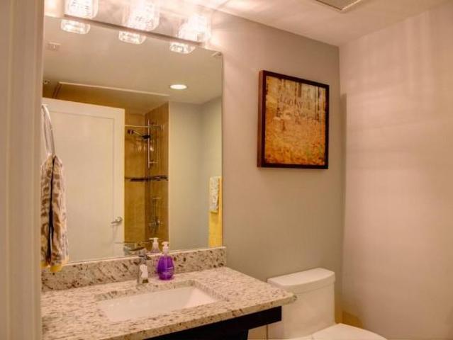 1 Br, 1 bath, Apartment 5009 N Sheridan Rd