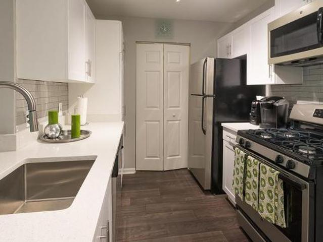 1 Br, 1 bath, Apartment 500 Falls Boulevard