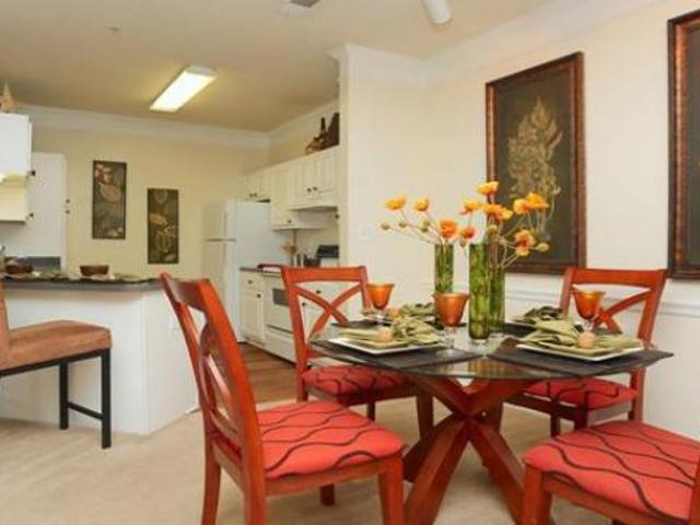 1 Br, 1 bath, Apartment 501 Northridge Rd