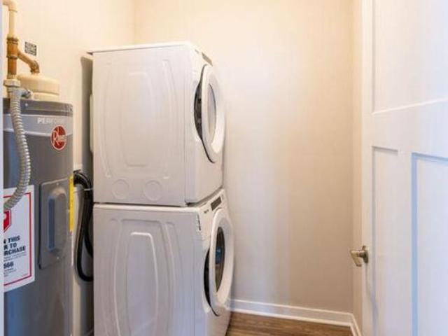 1 Br, 1 bath, Apartment 501 S Weber Rd