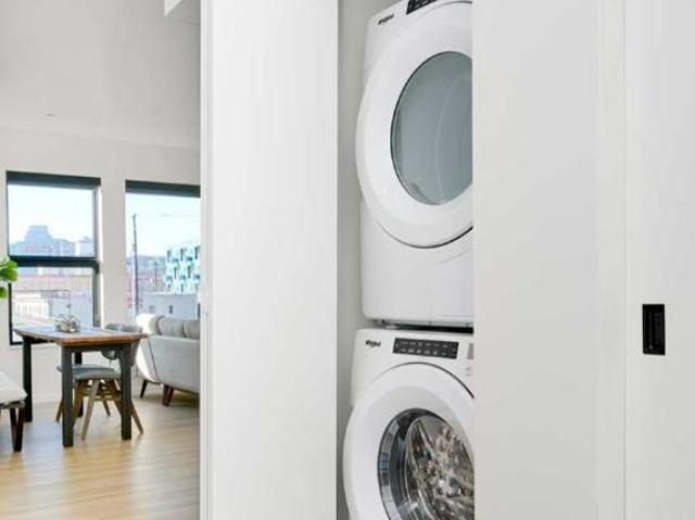 1 Br, 1 bath, Apartment 514 SE Belmont St