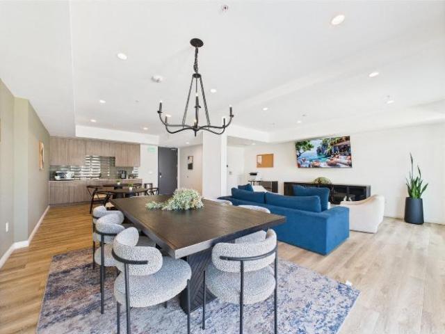 1 Br, 1 bath, Apartment 5181 W Adams Blvd