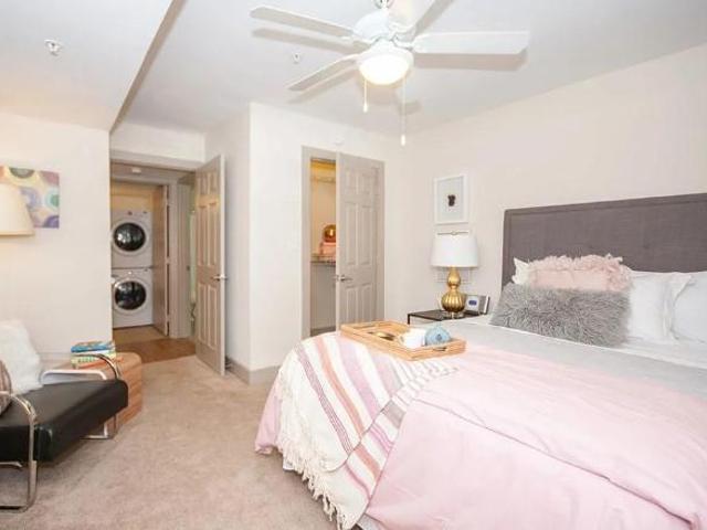 1 Br, 1 bath, Apartment 526 Centennial Olympic Park Dr