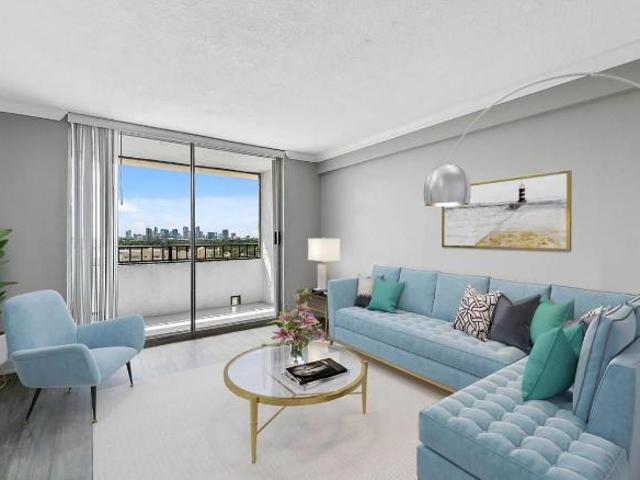 1 Br, 1 bath, Apartment 520 NE 20th St