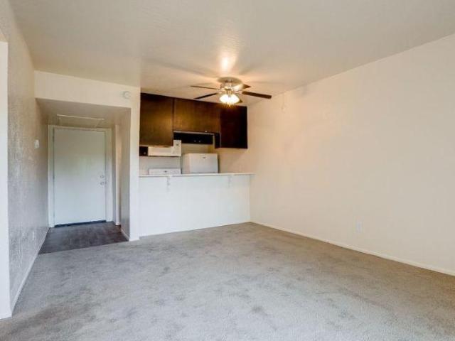 1 Br, 1 bath, Apartment 5225 E Thomas Rd