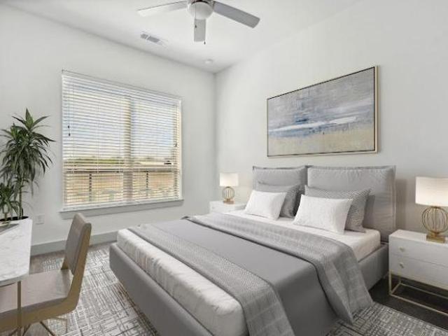 1 Br, 1 bath, Apartment 5332 Trinity River Trl