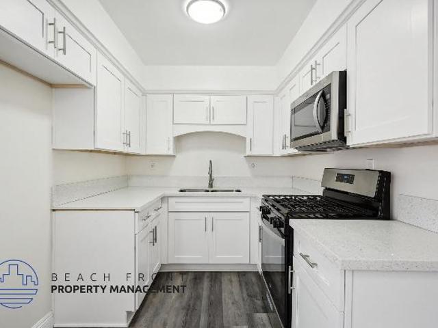 1 Br, 1 bath, Apartment 5447 Norwalk Blvd