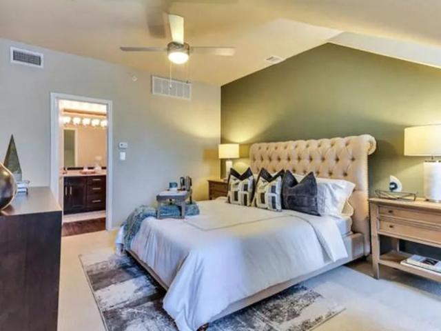 1 Br, 1 bath, Apartment 5445 Caruth Haven Lane