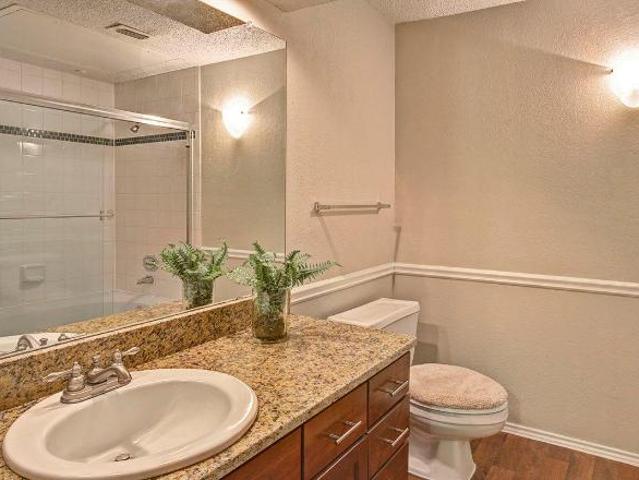 1 Br, 1 bath, Apartment 5400 Preston Oaks Road