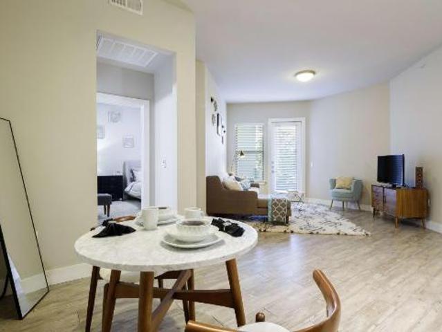 1 Br, 1 bath, Apartment 5415 Maple Ave