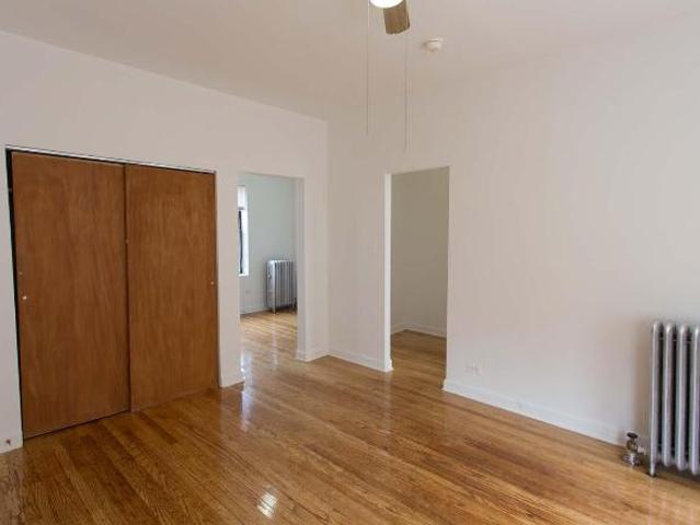1 Br, 1 bath, Apartment 5415 S Woodlawn Ave