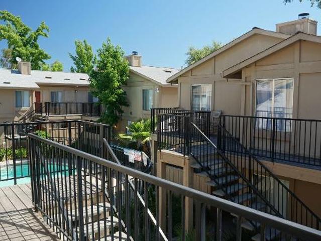 1 Br, 1 bath, Apartment 5425 Garfield Avenue