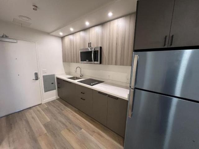 1 Br, 1 bath, Apartment 5575 West Sierra Avenue