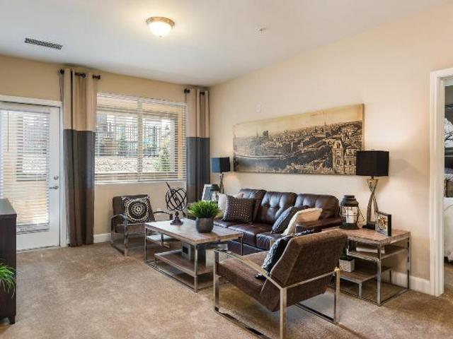 1 Br, 1 bath, Apartment 5520 Woodmen Ridge View