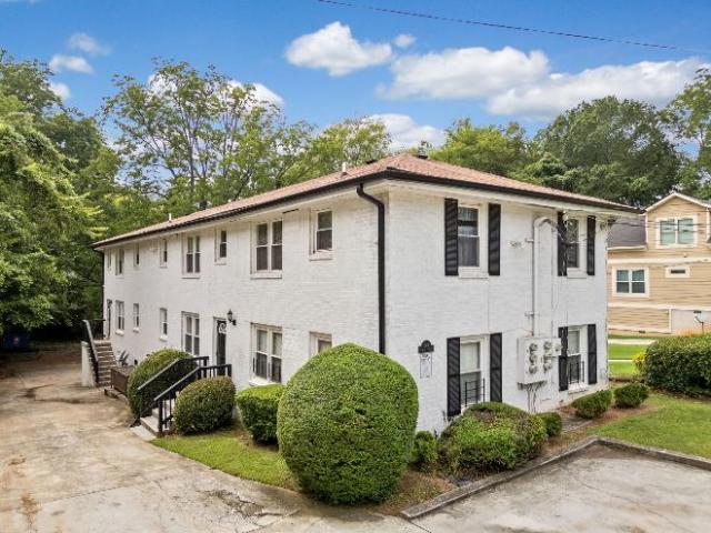 1 Br, 1 bath, Apartment 569 Lawton Street