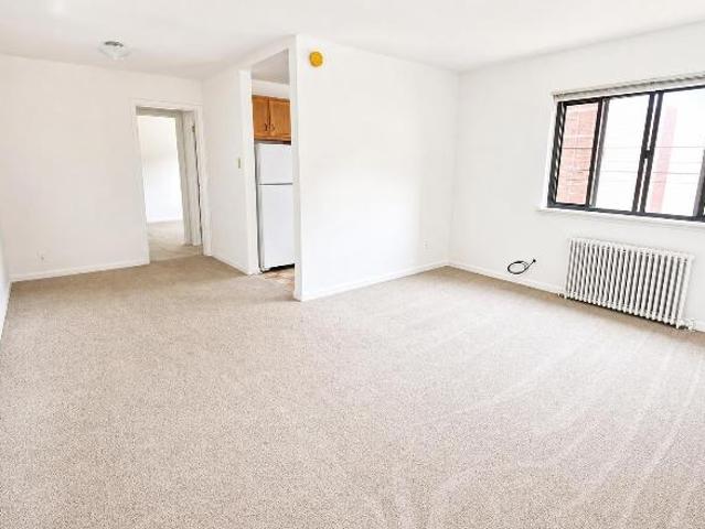 1 Br, 1 bath, Apartment 5615 Ellsworth Avenue / 590 South Negley Avenue