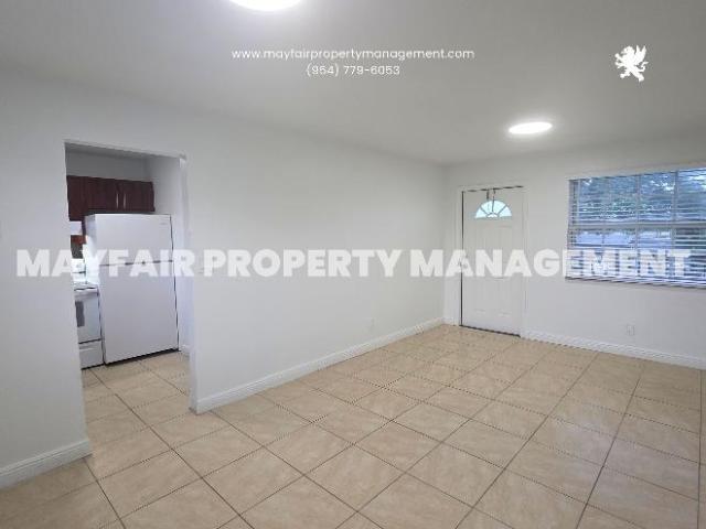 1 Br, 1 bath, Apartment 5621 Southwest 36th Court