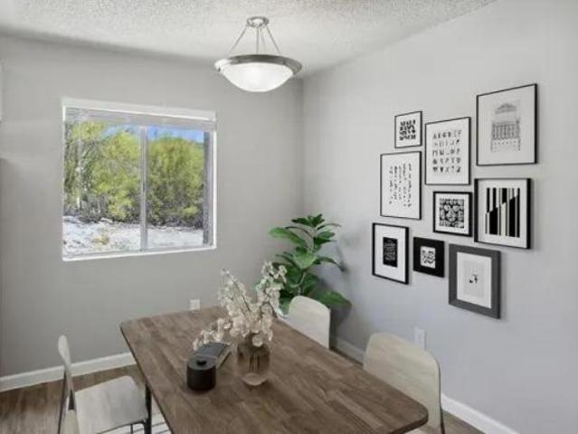 1 Br, 1 bath, Apartment 5755 E River Rd