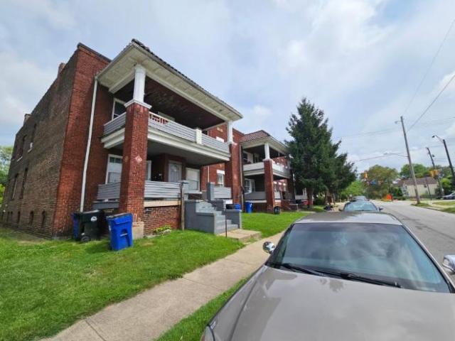 1 Br, 1 bath, Apartment 575 E 118th St