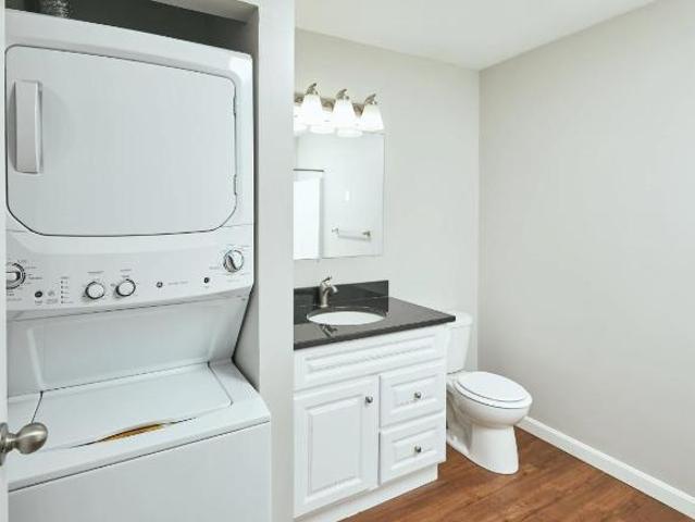 1 Br, 1 bath, Apartment 57 Baywood Ln