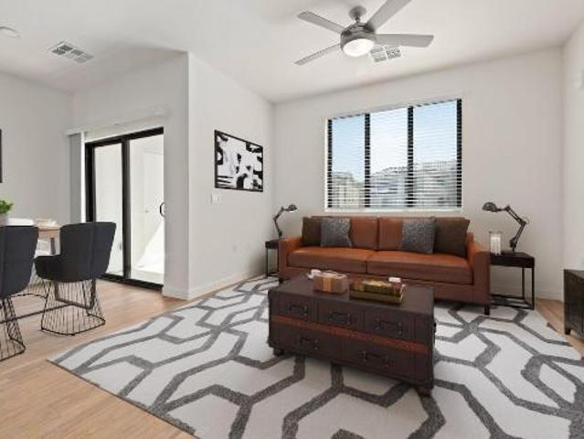 1 Br, 1 bath, Apartment 5885 S 32nd St