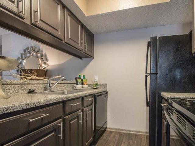 1 Br, 1 bath, Apartment 5801 Preston Oaks Road