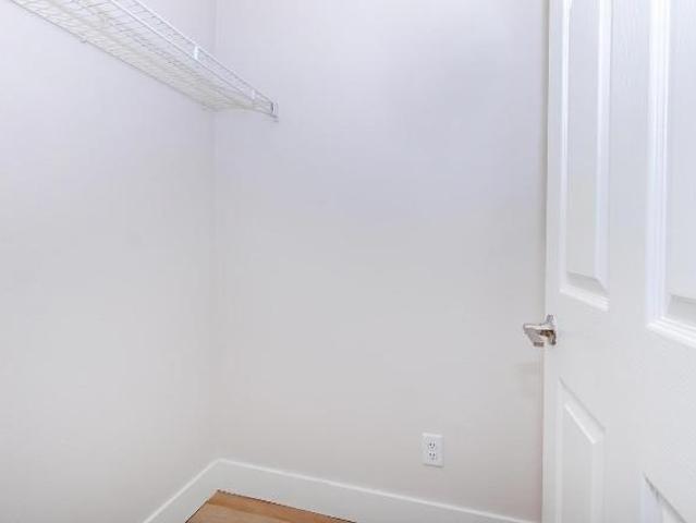 1 Br, 1 bath, Apartment 5805 Delmonico Dr