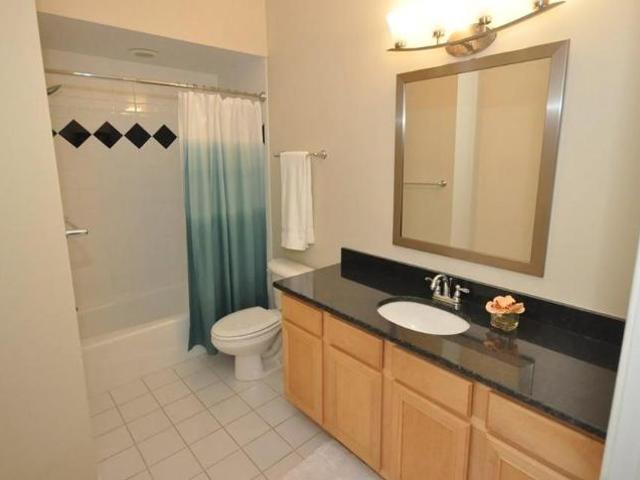1 Br, 1 bath, Apartment 5836 Fayetteville Rd