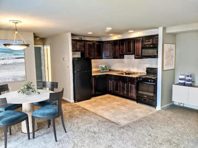 1 Br, 1 bath, Apartment 5980 Turnabout Lane