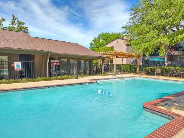 1 Br, 1 bath, Apartment 5902 Preston Oaks Rd