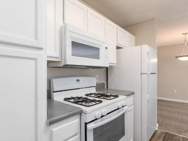 1 Br, 1 bath, Apartment 5920 Bells Ferry Rd