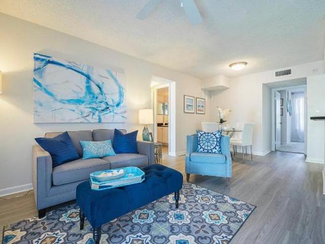 1 Br, 1 bath, Apartment 6061 Boca Colony Drive