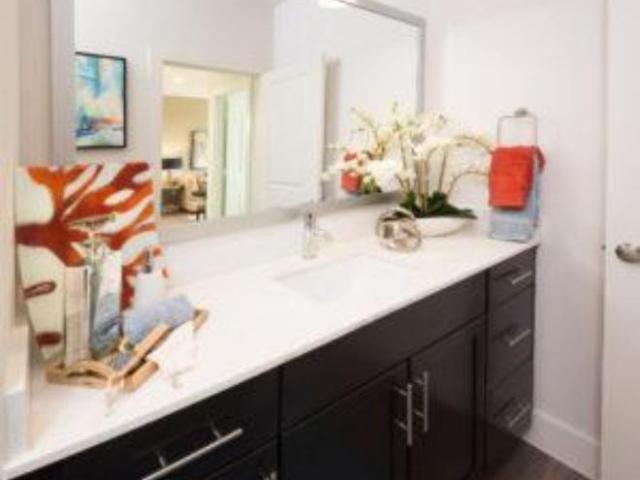 1 Br, 1 bath, Apartment 6080 Water St