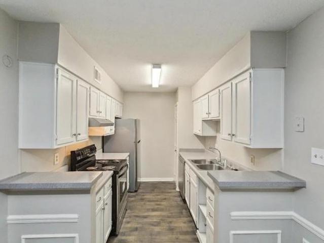 1 Br, 1 bath, Apartment 601 Northpointe Pkwy