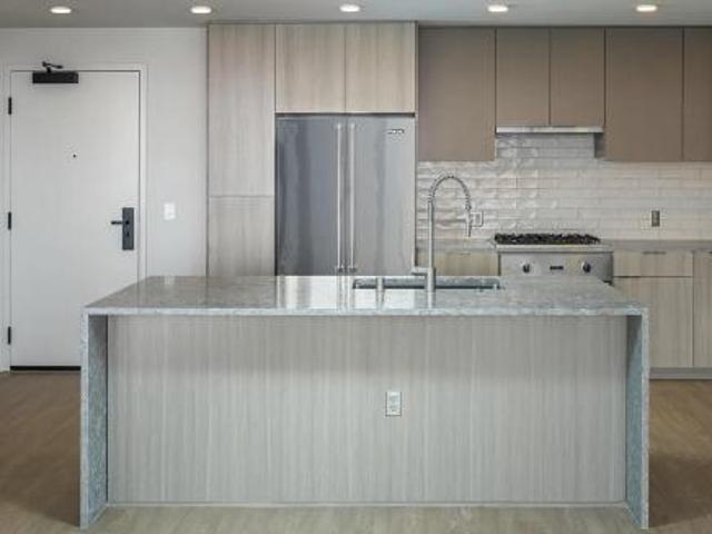 1 Br, 1 bath, Apartment 601 11th Avenue