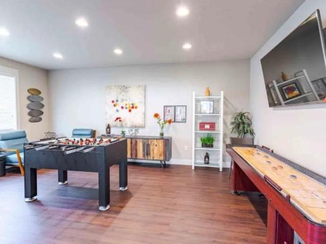 1 Br, 1 bath, Apartment 60 Hatton Ave