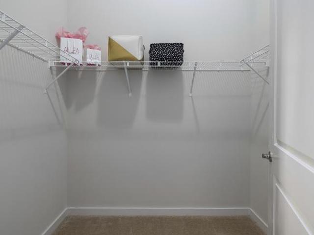 1 Br, 1 bath, Apartment 616 Oberlin Rd