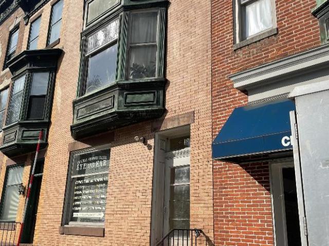 1 Br, 1 bath, Apartment 618 North 3rd Street