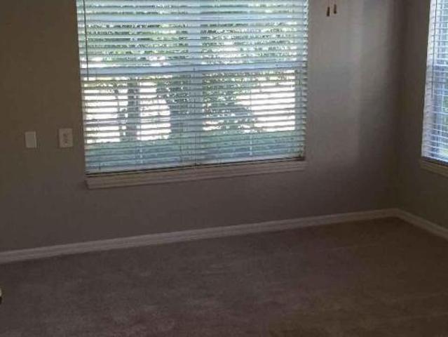 1 Br, 1 bath, Apartment 6105 Paddock Glen Dr