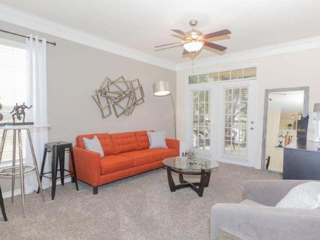 1 Br, 1 bath, Apartment 6111 N Beach St