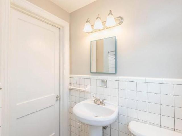 1 Br, 1 bath, Apartment 611 Pineview Dr
