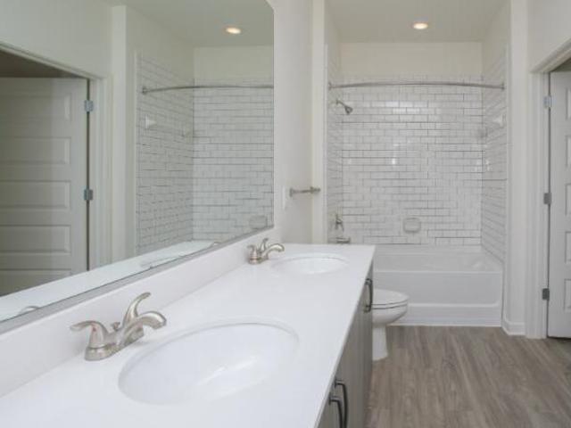 1 Br, 1 bath, Apartment 6255 Riverview Rd SE