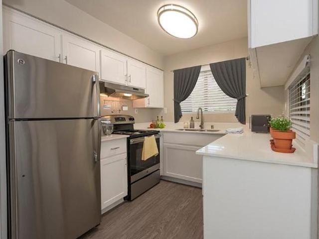 1 Br, 1 bath, Apartment 6200 Greenhaven Dr