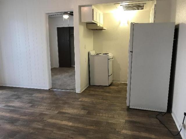1 Br, 1 bath, Apartment 621 15th Street