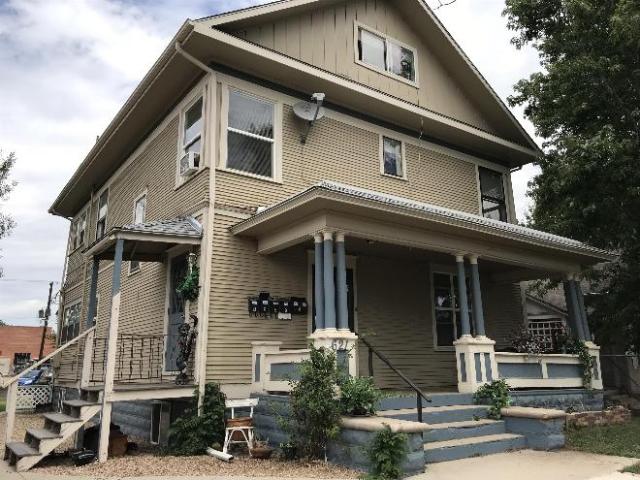 1 Br, 1 bath, Apartment 621 13th Street