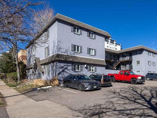 1 Br, 1 bath, Apartment 636 648 North Pearl Street