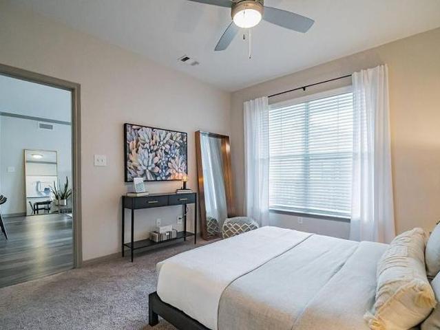 1 Br, 1 bath, Apartment 6300 Windcrest Dr