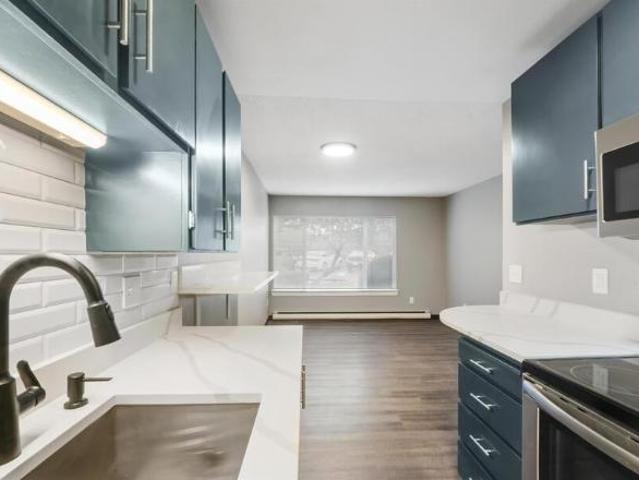 1 Br, 1 bath, Apartment 6322 N 26th St