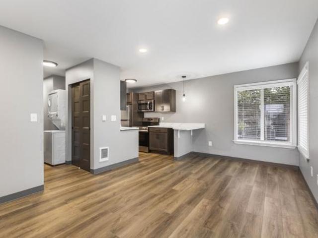 1 Br, 1 bath, Apartment 6322 N 26th St